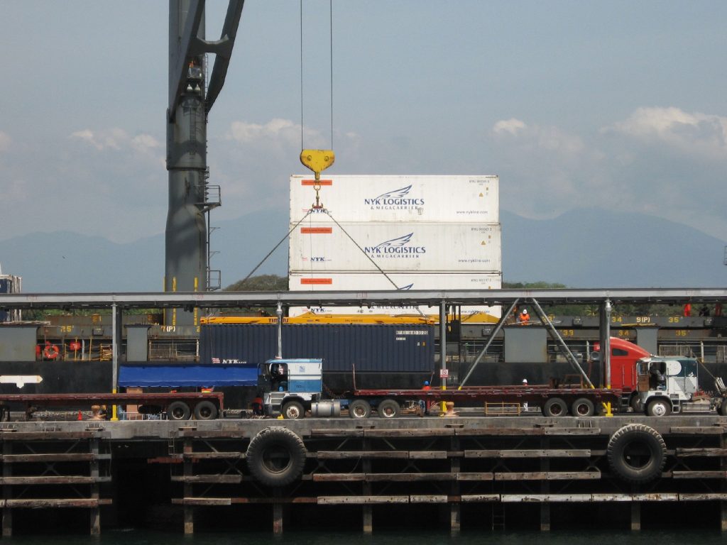 Container spreader C-lift - Timars